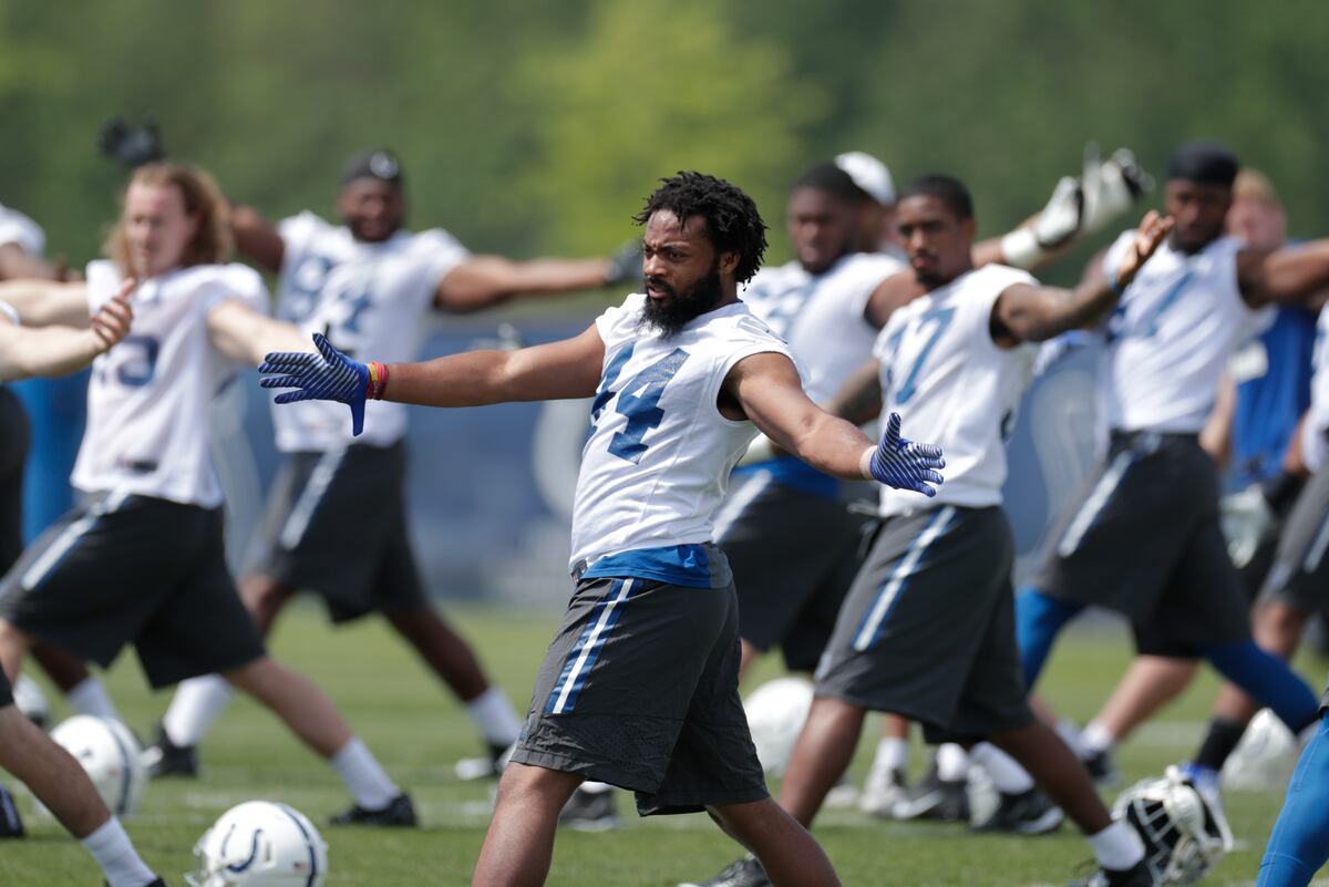 Colts Wear T-Shirts Honoring Jason Seaman, Noblesville School Shooting ...