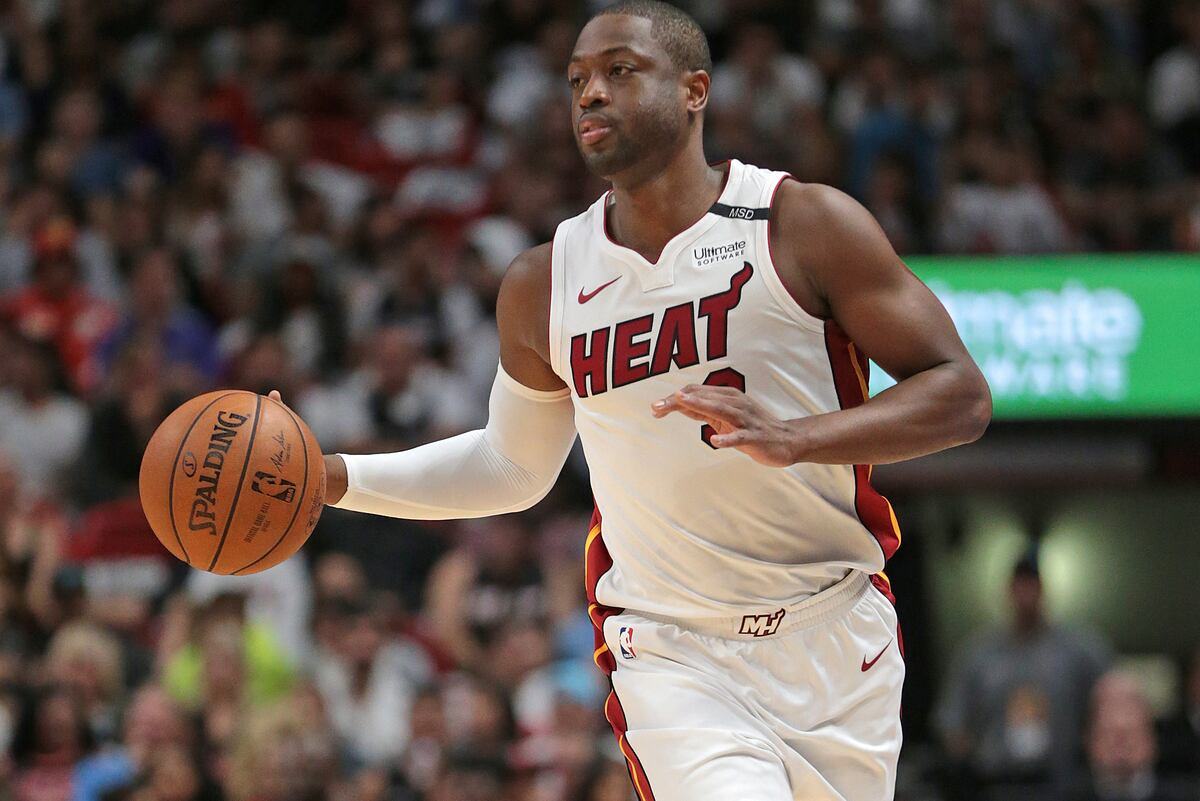 Dwyane Wade Has Communicated with Heat Amid Free Agency, Pat Riley Says ...