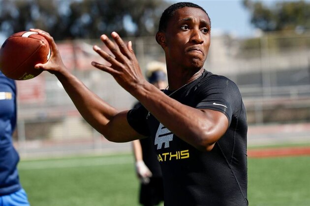 4-Star QB Dwan Mathis Flips Commitment from Michigan St. to OSU