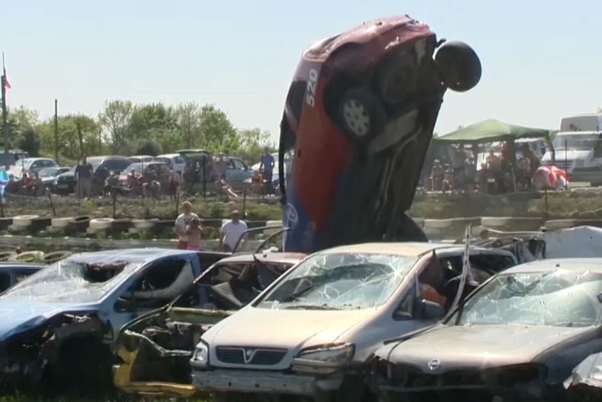 Car Jumping World Championships Are Pure Motor Mayhem for Everyday ...