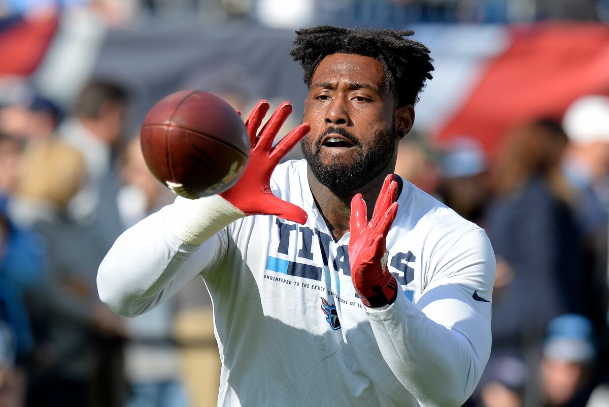Delanie Walker, Titans Agree to 2-Year Contract Extension | News ...