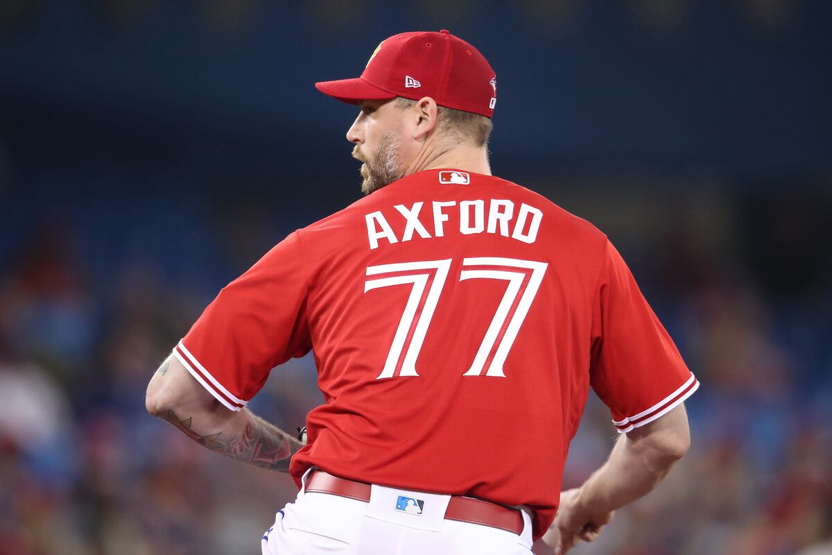 John Axford Reportedly Traded to Dodgers; Blue Jays Receive Corey ...