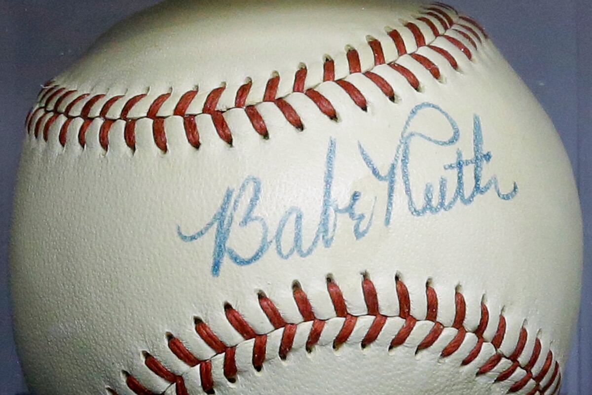 Ball Signed by Babe Ruth, 10 Other Baseball HOF Inductees Sells for ...