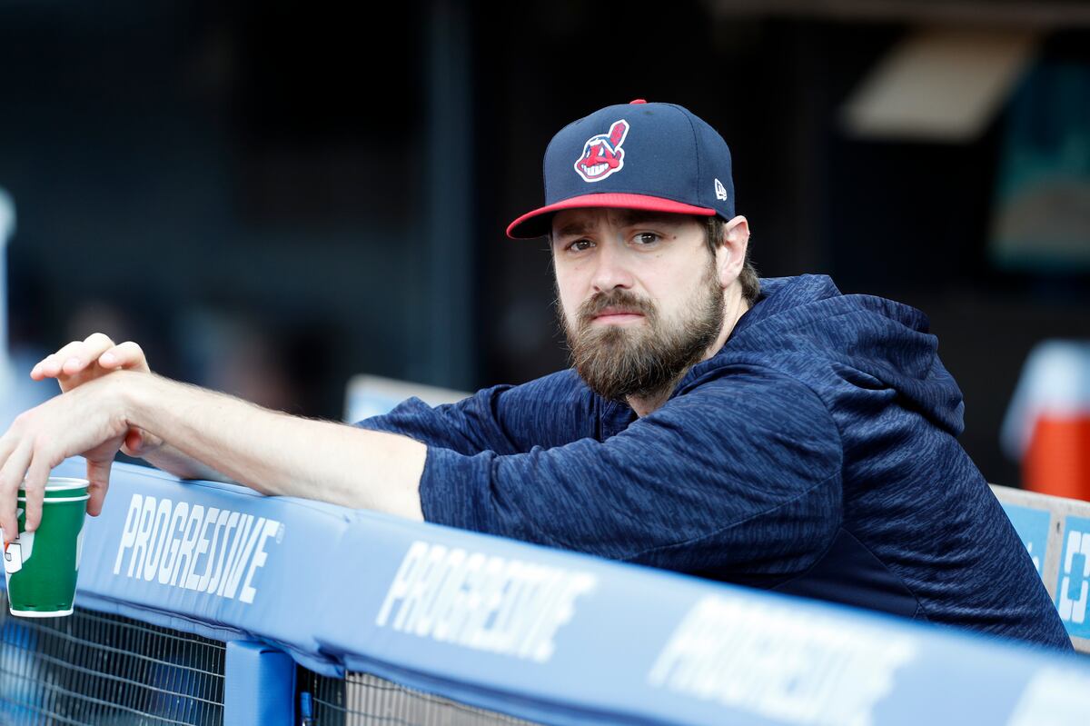 Indians' Andrew Miller Placed on DL with Shoulder Injury; Tyler Olson ...