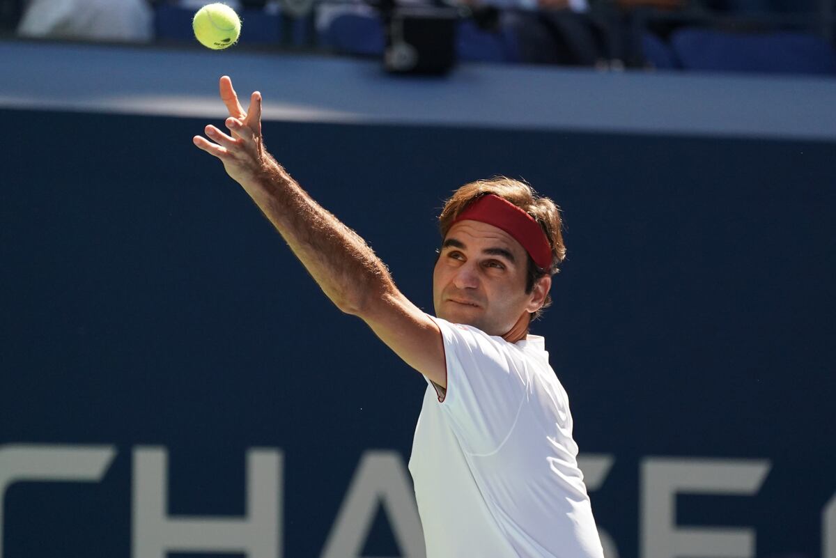 Roger Federer Beats Nick Kyrgios in Straight Sets to Advance at 2018 US ...