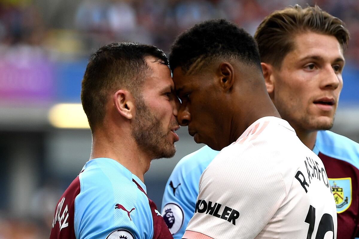 Marcus Rashford Apologises for Red Card, Says 'Emotions Got the Better ...