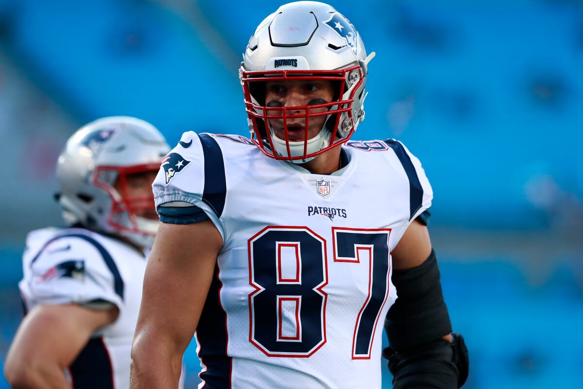 Rob Gronkowski Says He's 'Super Satisfied' with Current Patriots ...
