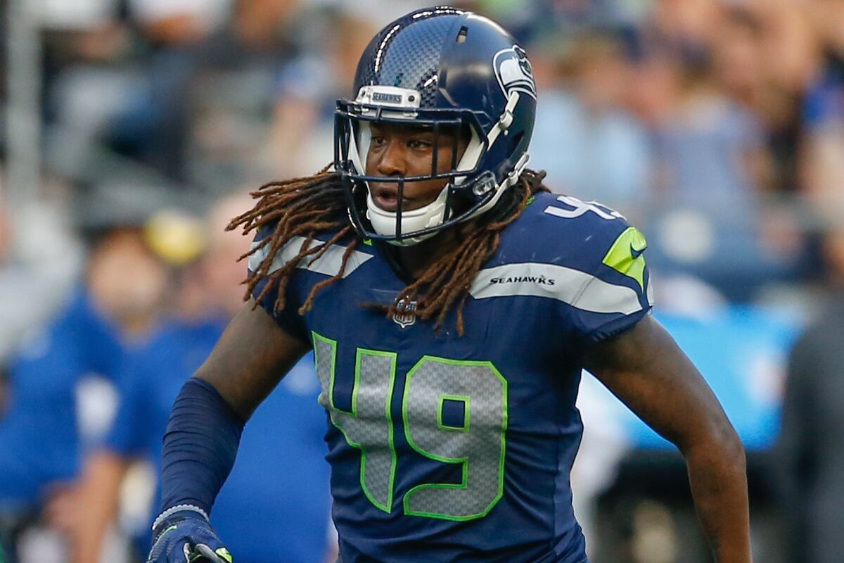 Rookie Linebacker with One Hand Shaquem Griffin Starting for Seahawks ...