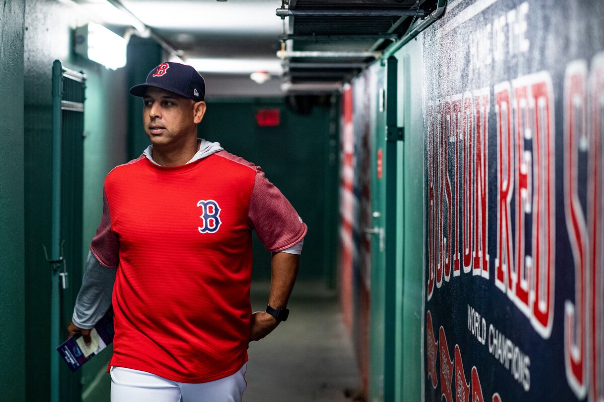 Alex Cora: Donald Trump's Tweets on Puerto Rico, Hurricane Maria ...