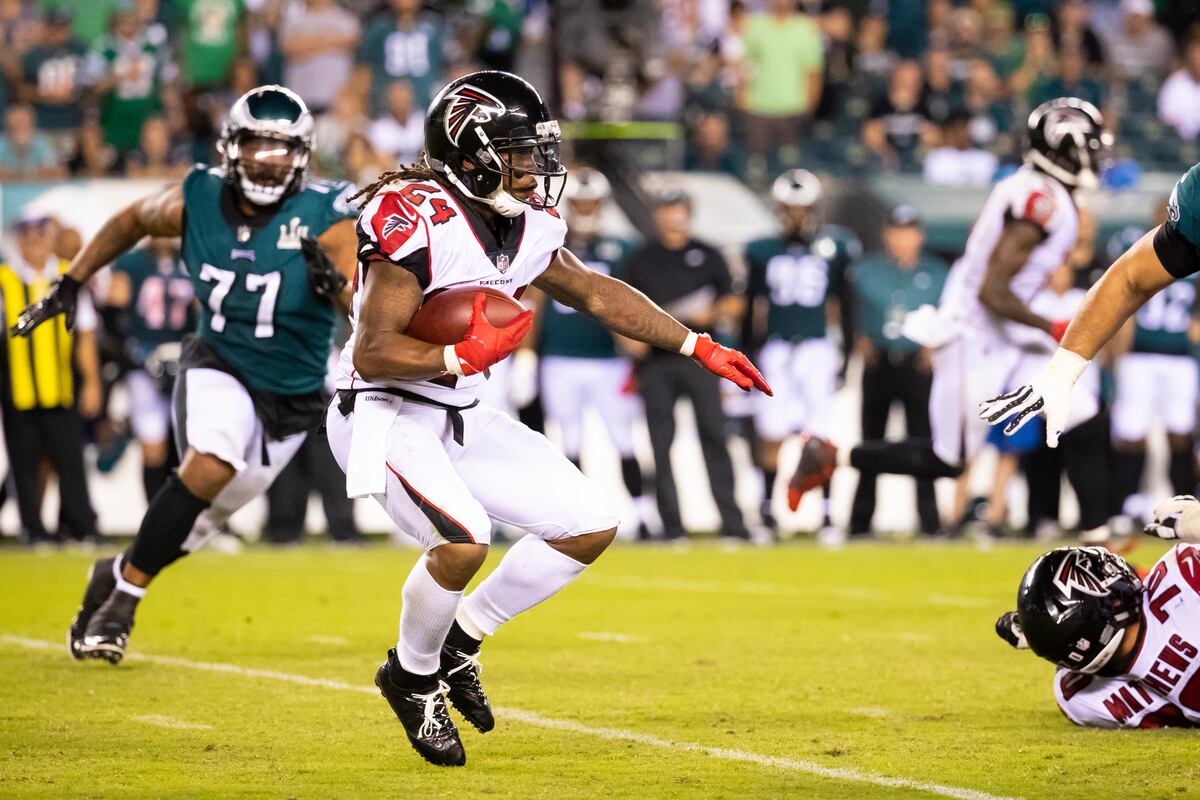 Devonta Freeman Questionable to Play Week 6 vs. Buccaneers Due to Foot ...