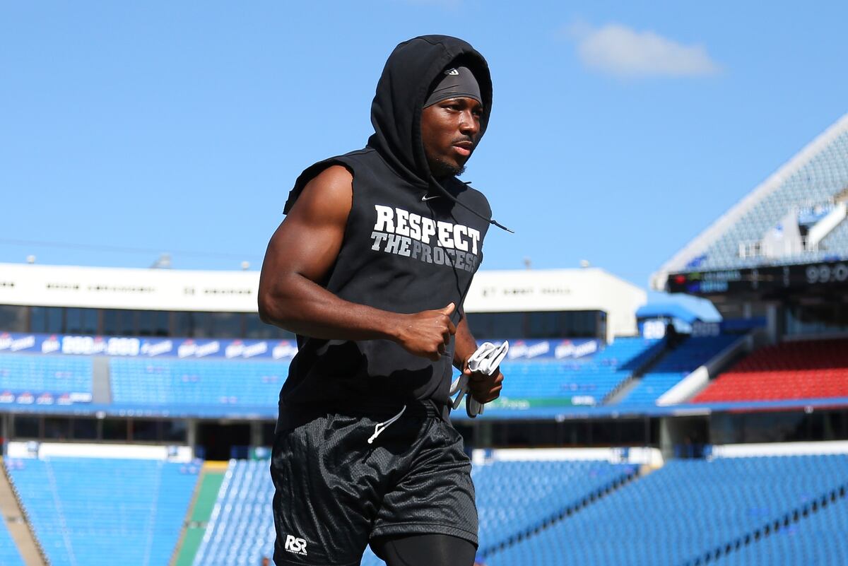 LeSean McCoy Accused of Abusing Son, Using Him to Help Cover Up Home ...