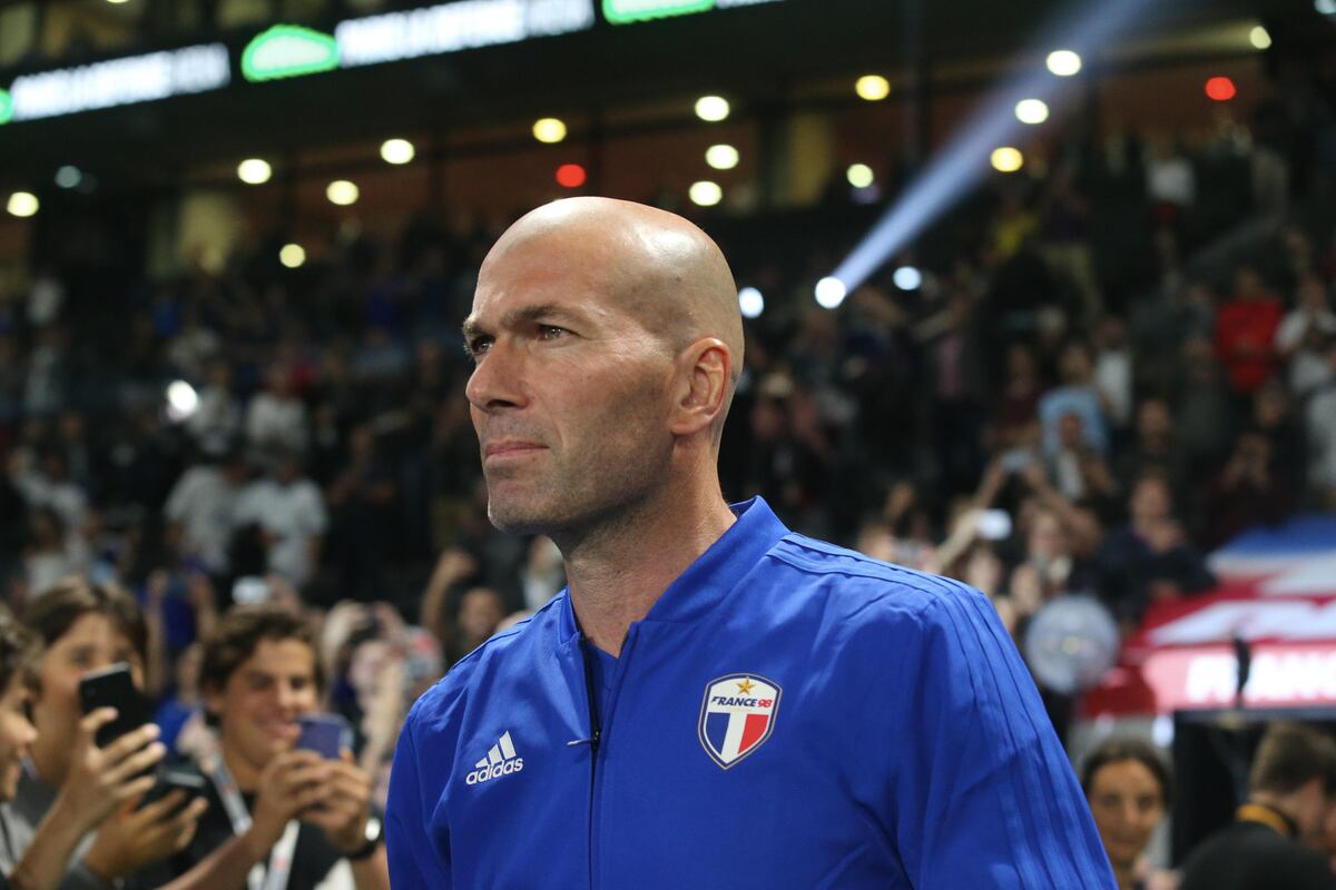 Report: Zinedine Zidane Wants Premier League Move Amid Manchester ...