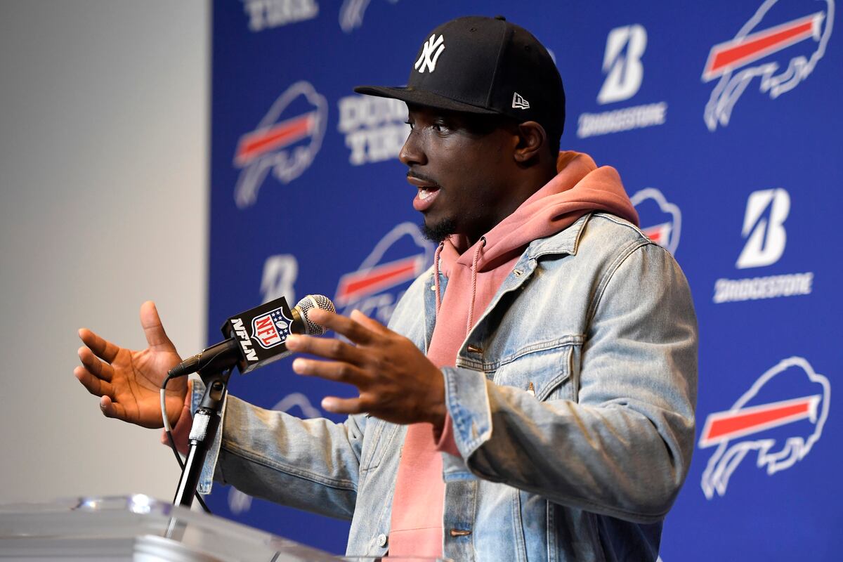 LeSean McCoy Trade Rumors: Bills Unlikely to Trade RB as Price Tag Too ...
