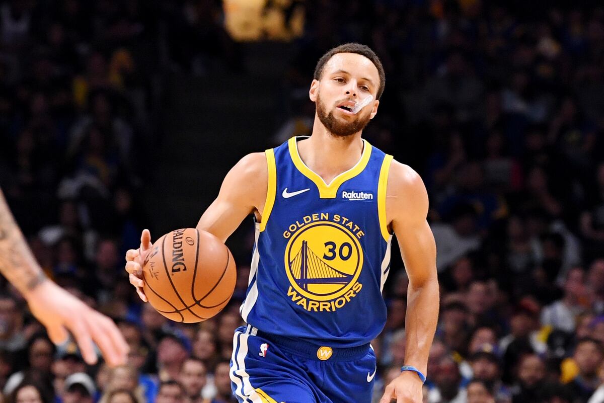Report: Stephen Curry Avoids Suspension for Stepping on Court During ...