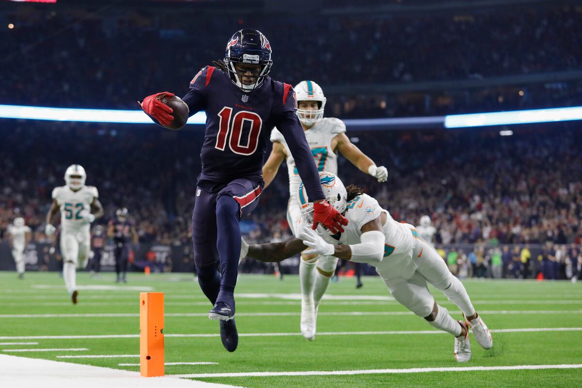 DeAndre Hopkins Says He Thinks Texans Have the Best Offense in NFL ...