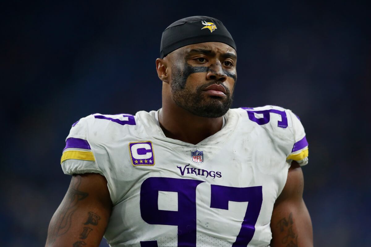 Vikings' Everson Griffen to Play vs. Saints; His 1st Game Since Hotel ...