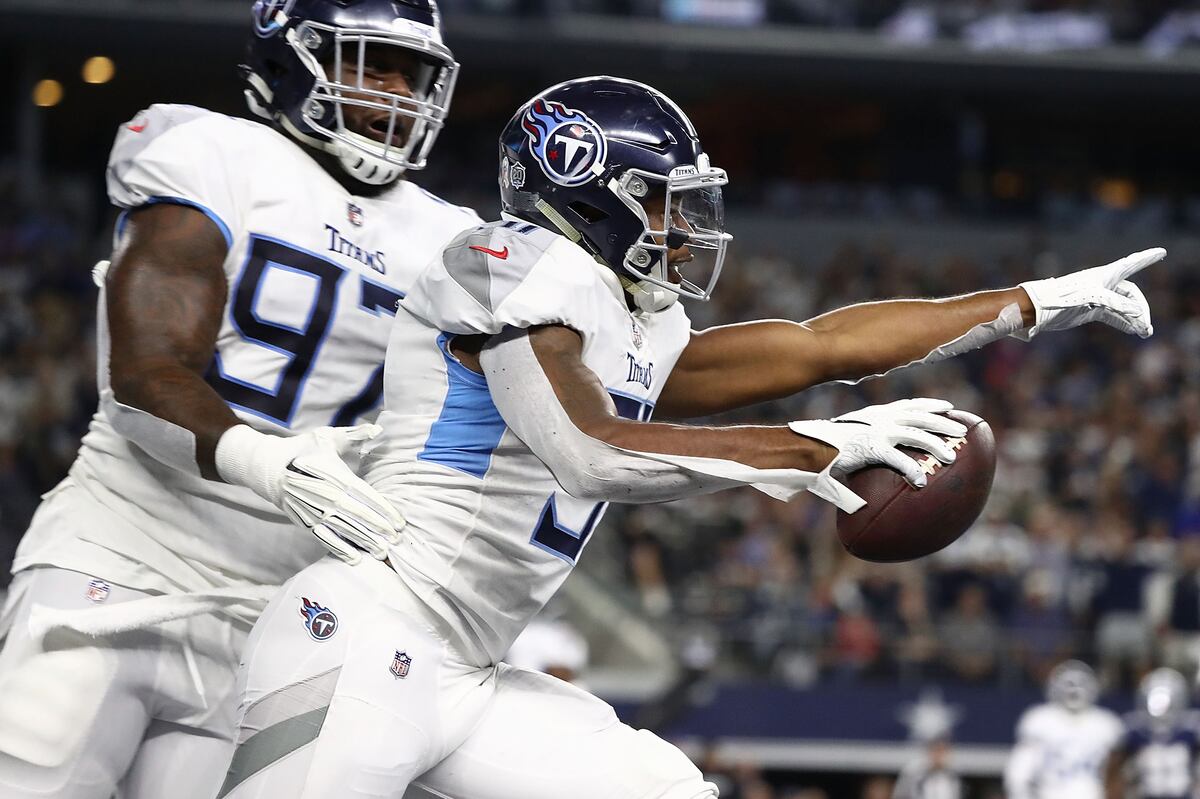 Kevin Byard Does Terrell Owens Celebration on Cowboys Star After ...