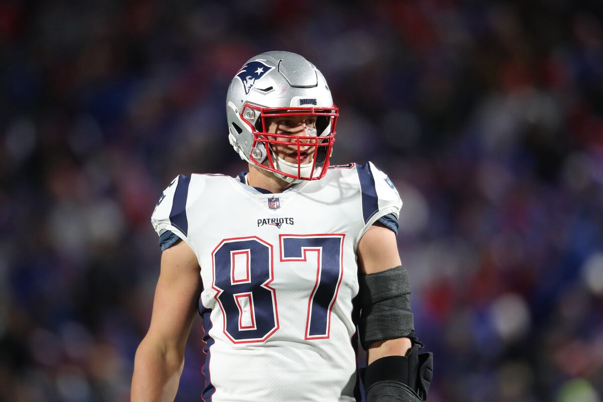 Rob Gronkowski Ruled Out vs. Titans Because of Back, Ankle Injuries ...