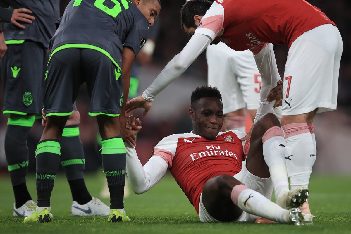 Arsenal Striker Danny Welbeck Undergoes Second Operation on Broken ...