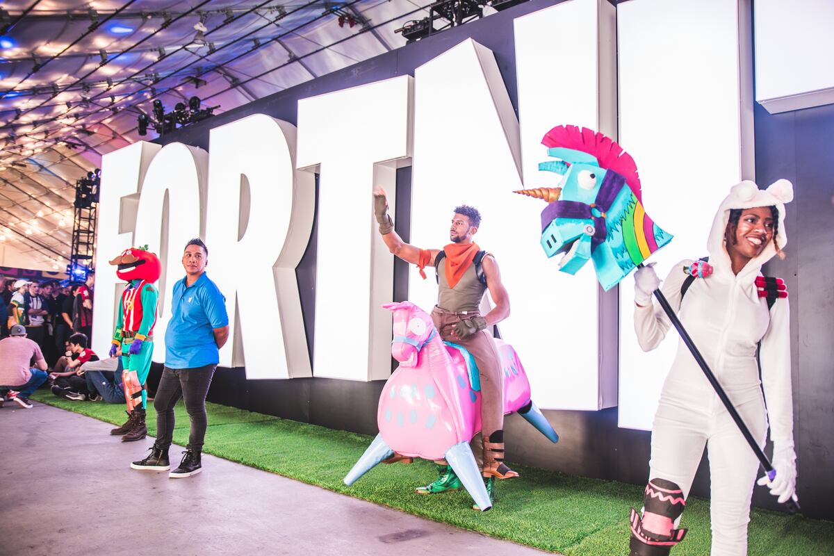 Fortnite Season 7 Details with Trailer, Planes, Map Changes, Creative ...