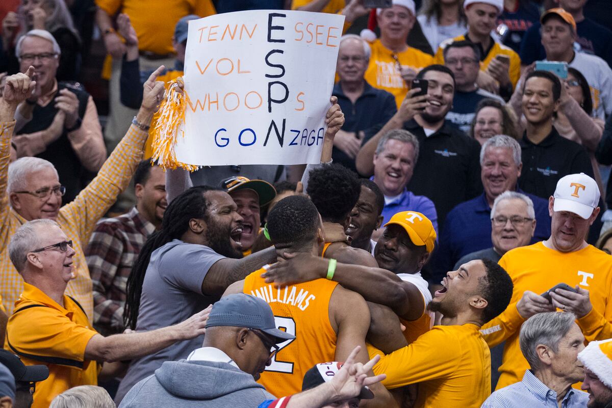 AP College Basketball Poll 2018: Complete Week 6 Rankings Released ...