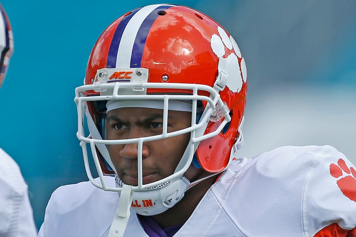 Report Reveals C.J. Fuller Died of Complications from Football-Related ...