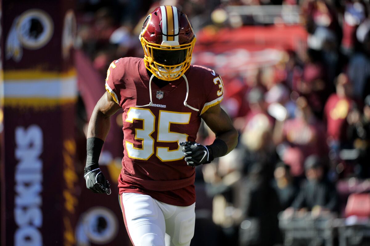 TMZ Releases Video of Montae Nicholson Throwing Punches in Fight Before ...