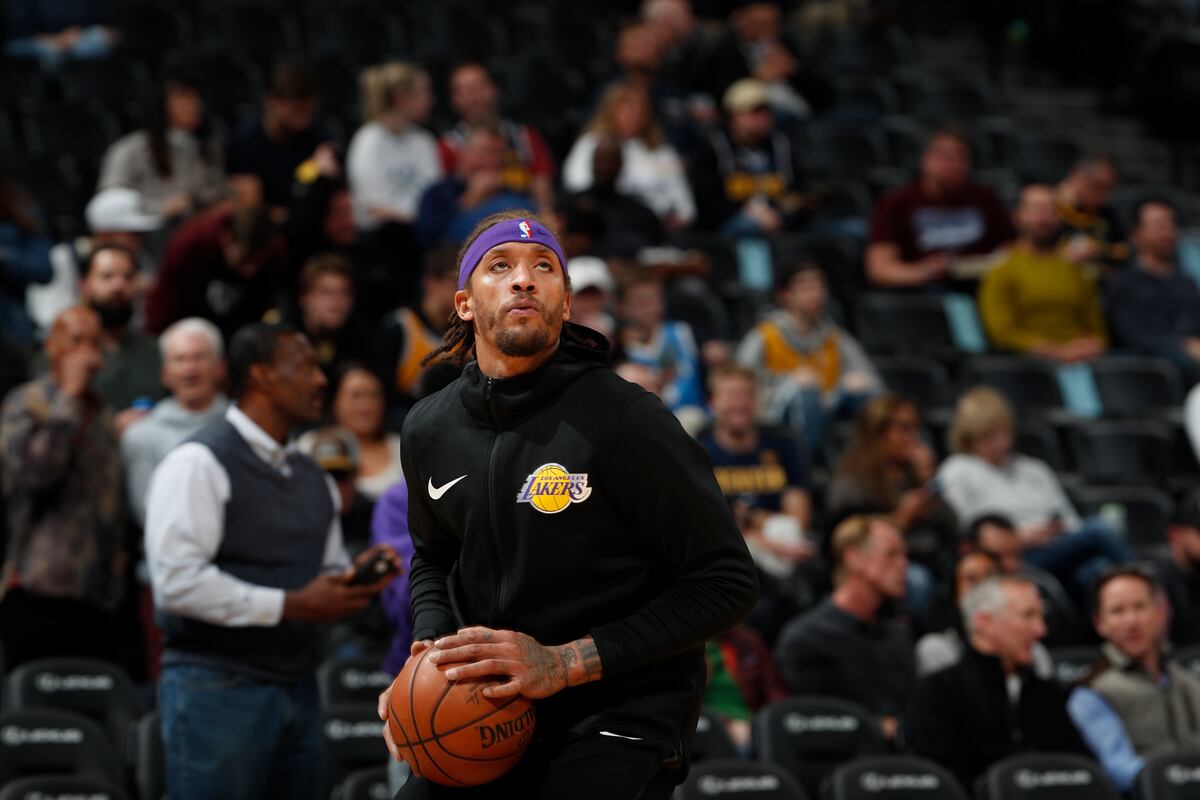 Fatima Smith, Mother of Lakers' Michael Beasley, Dies from Cancer ...