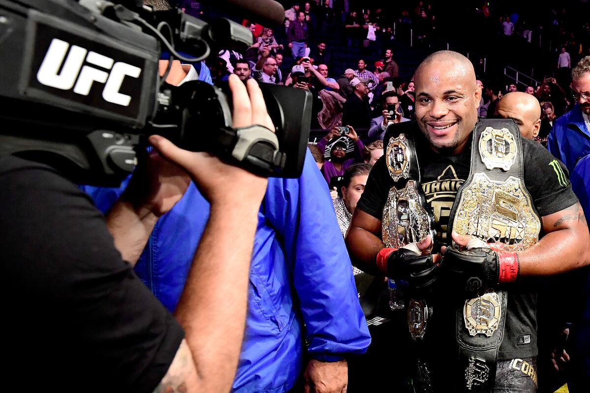 Daniel Cormier's 2019 3-Fight UFC Master Plan | News, Scores ...