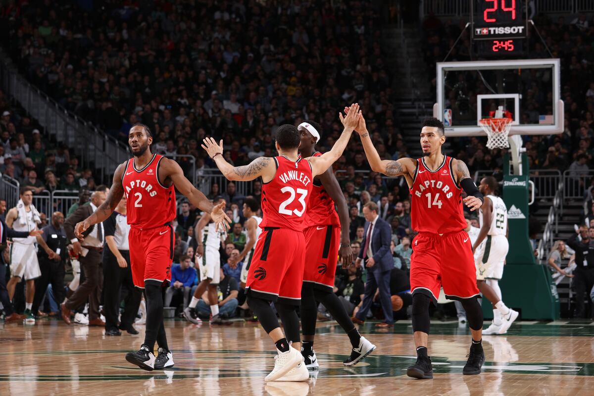 Raptors Beat Giannis Antetokounmpo, Bucks as Kawhi Leonard Drops 30 ...