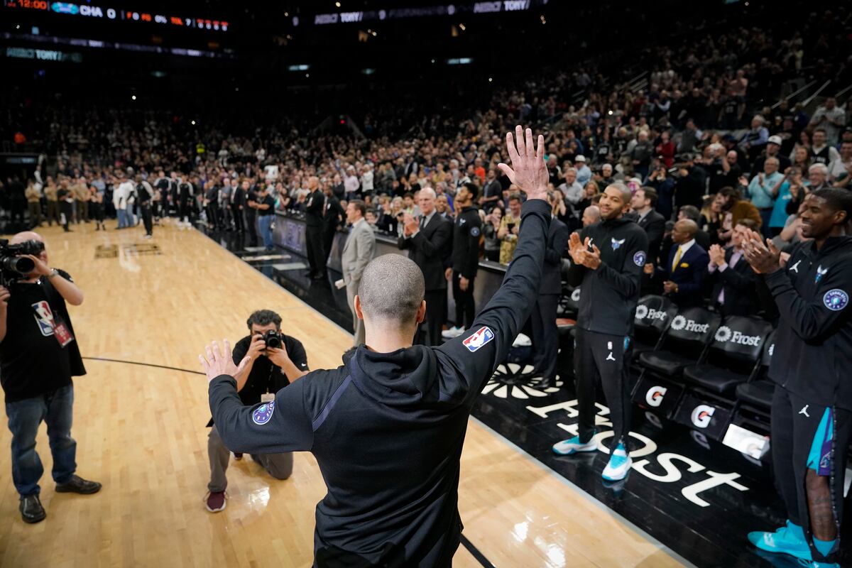 Tony Parker Thanks Spurs Fans for 'Unbelievable' Reception in San ...