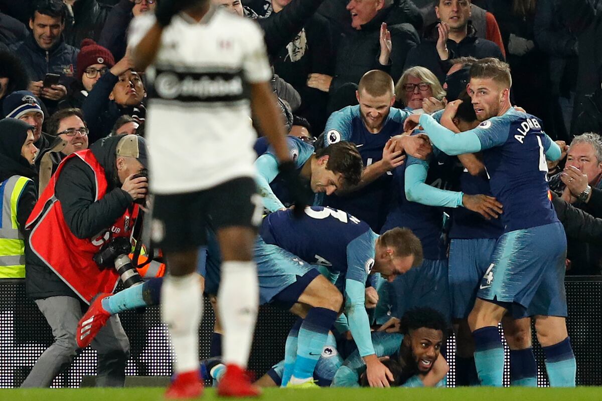 EPL Table: 2019 Premier League Standings After Sunday's Week 23 Matches ...