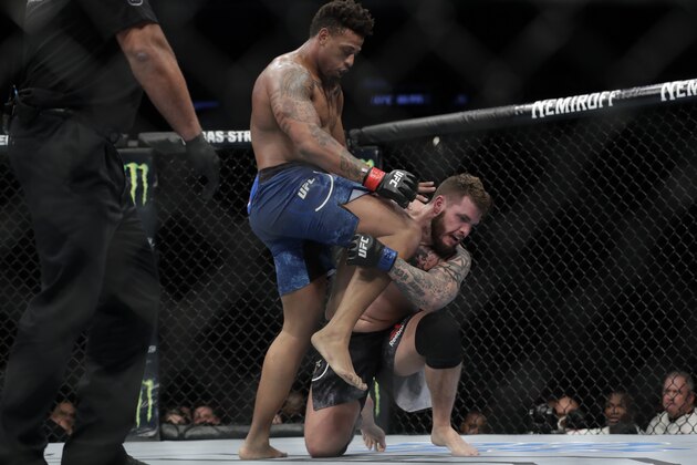 UFC's Allen Crowder Has 'No Hard Feelings' Toward Greg Hardy After Knee DQ