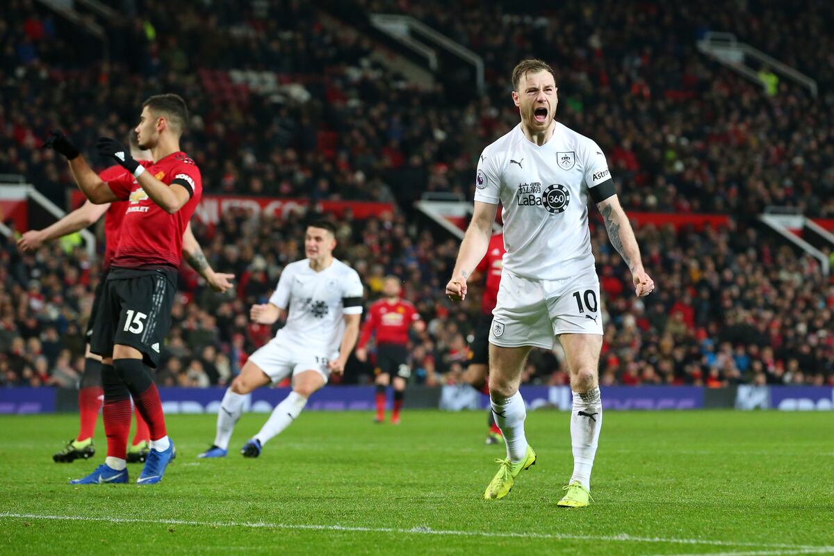 Burnley Draw With Manchester United End Red Devils 8 Match Win Streak