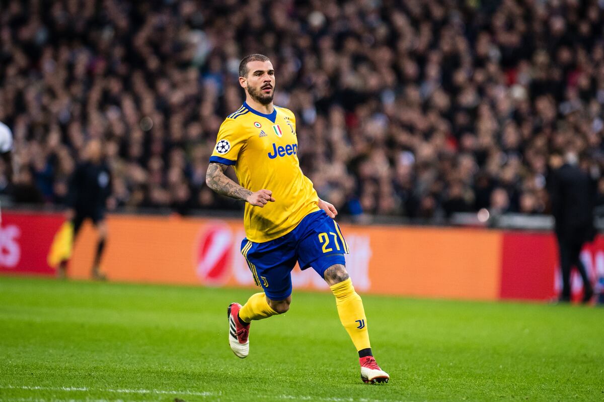 Juventus Confirm Sale of Stefano Sturaro to Genoa for €16.5 Million ...