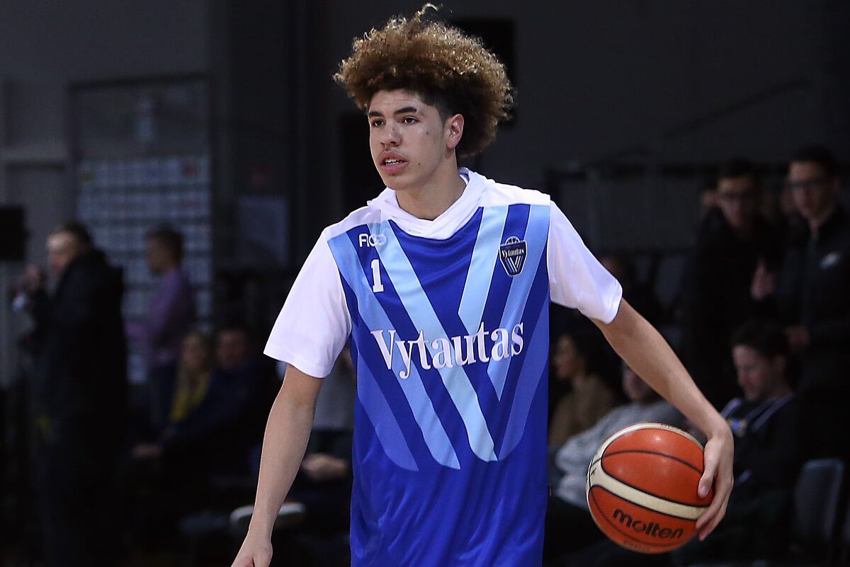 On-Court Fight Overshadows LaMelo Ball, Spire's Win vs. Springdale Prep ...