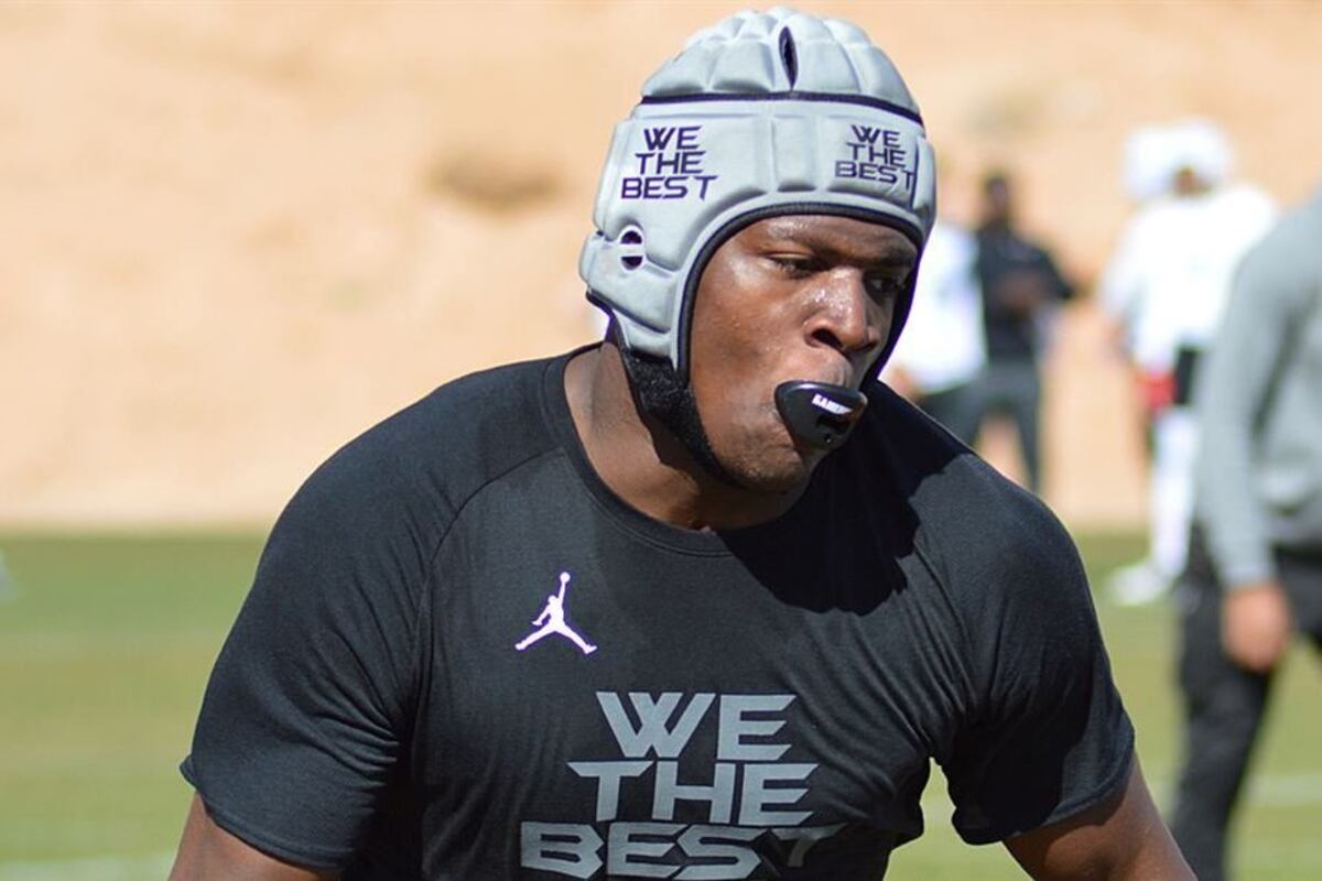 Top Landing Spots for Darnell Washington, CFB's 6'8" 5-Star Recruit for ...