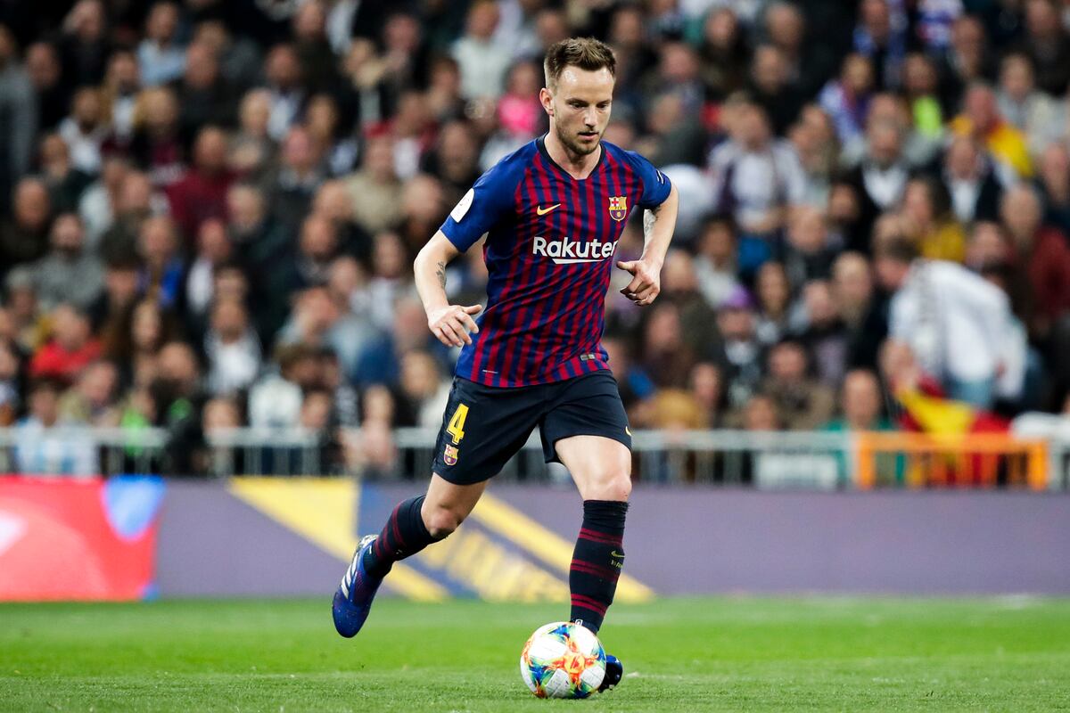 Ivan Rakitic Says Staying at Barcelona Is 'Perfect' for Him Amid Exit ...