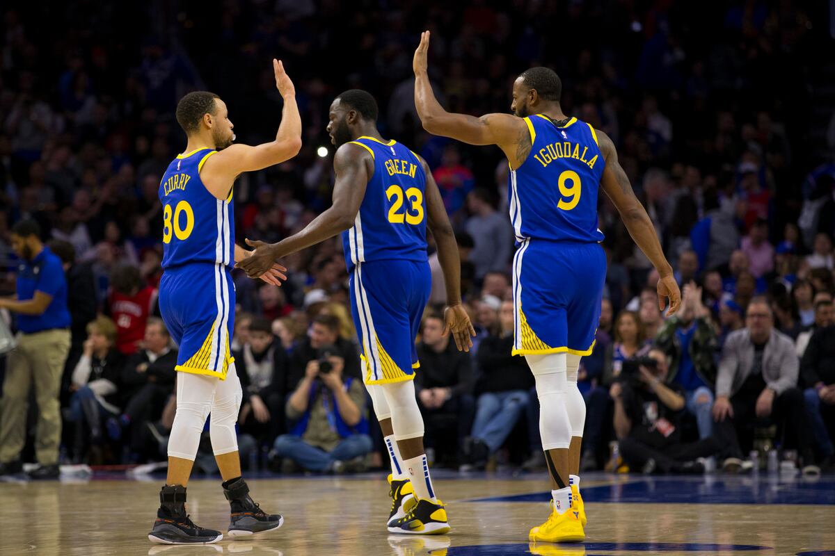 Warriors' Andre Iguodala Doesn't Think Stephen Curry Gets Respect He Deserves | News, Scores ...