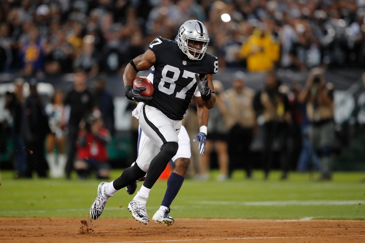 NFL Rumors: Former Raiders TE Jared Cook Visiting with Saints | News ...