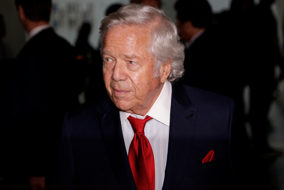 Robert Kraft's Attorney William Burck Says Spa Tape, Traffic Stop Were ...