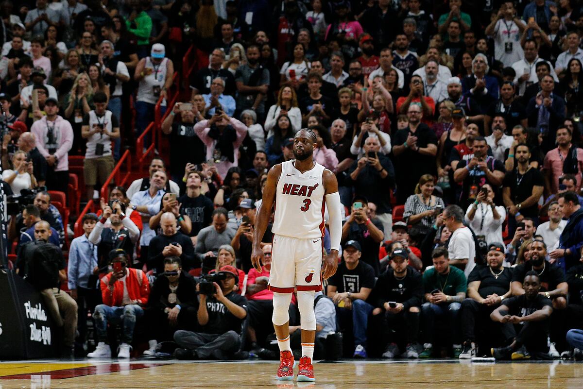 B/R Countdown: Dwyane Wade's Top 10 Plays of His Career | News, Scores ...