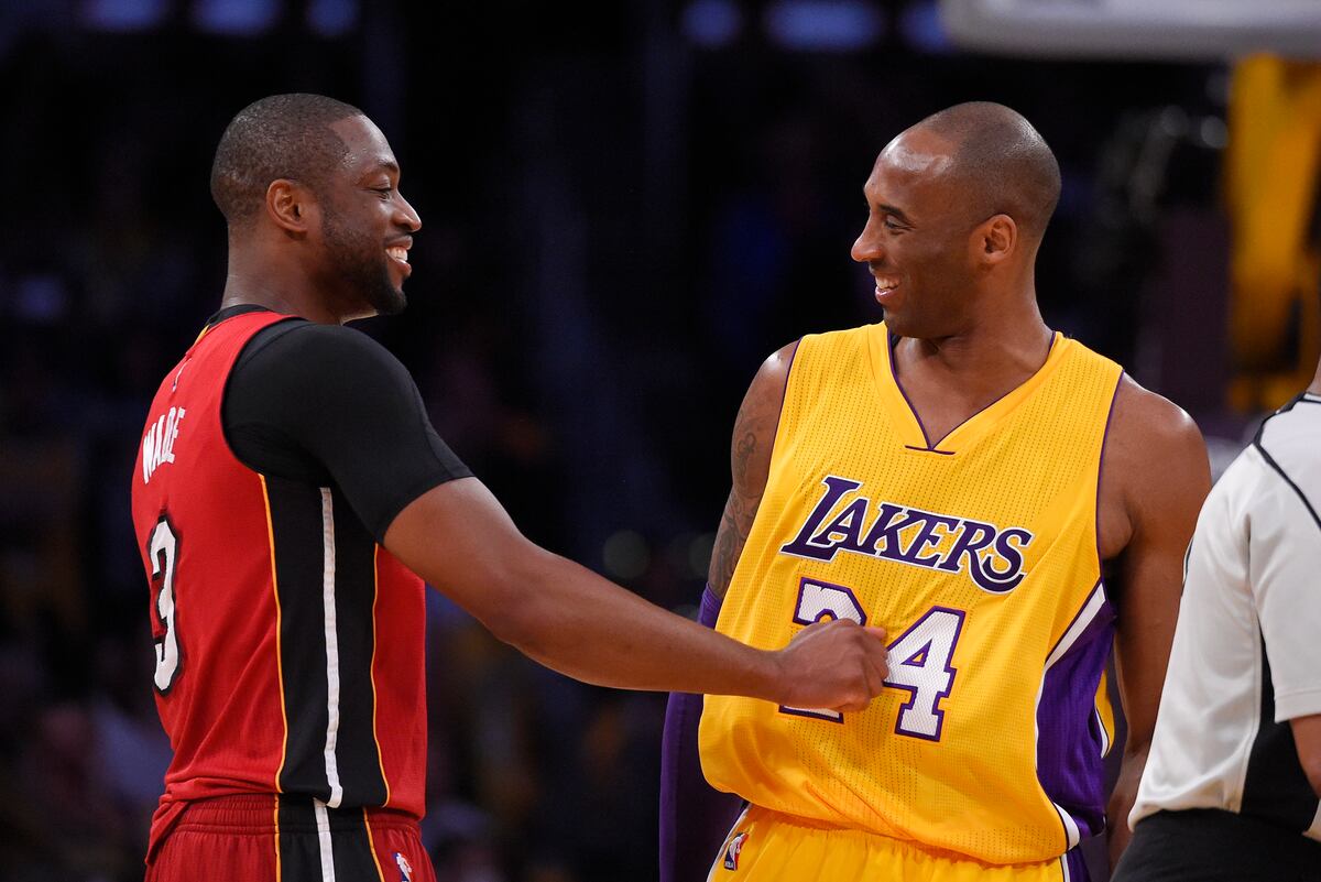 Kobe Bryant Welcomes Dwyane Wade to 'Rocking Chair Club' After ...