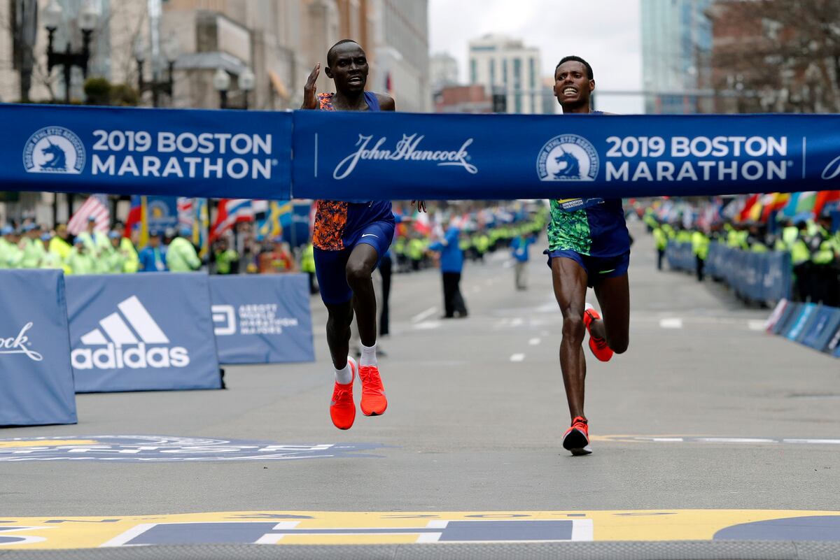 Watch 2019 Boston Marathon Men's Title Comes Down to a Sprint to Finish ...
