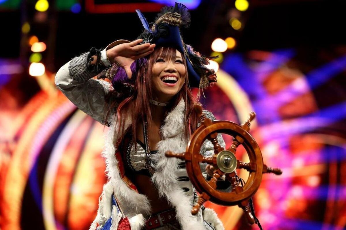 Video: Kairi Sane Makes WWE Main Roster Debut as Asuka's Tag Team ...