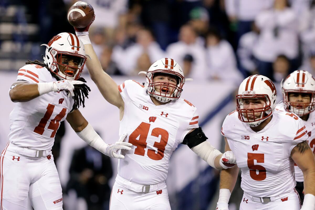 Ryan Connelly NFL Draft 2019: Scouting Report for New York Giants' Pick ...