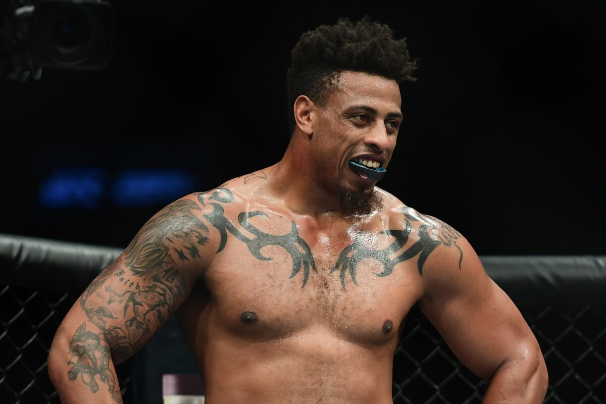 Greg Hardy Secures 1st UFC Win with 1st-Round TKO over Dmitrii ...