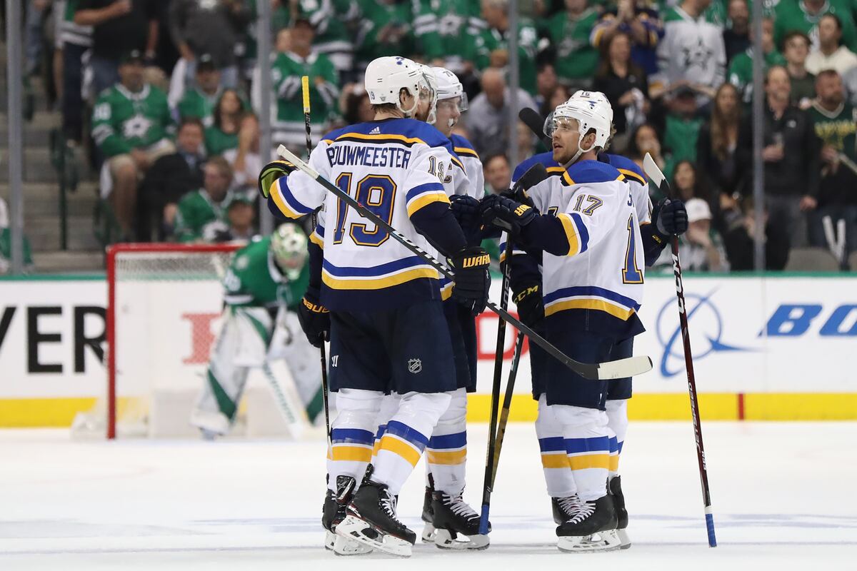 Patrick Maroon's Late Goal Leads Blues to Win vs. Stars; Take 2-1 ...