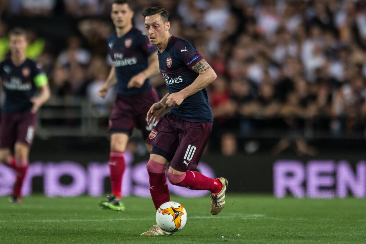 Mesut Ozil to Remain at Arsenal 'Until At Least 2021,' Agent Says ...