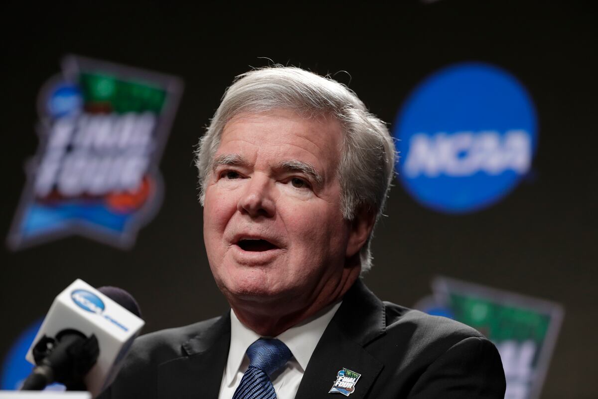 NCAA President Mark Emmert Received 60 Percent Raise in 2017, Made $3 ...